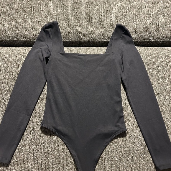 Aritzia | One Pieces | Original Contour Square Neck Bodysuit | Poshmark